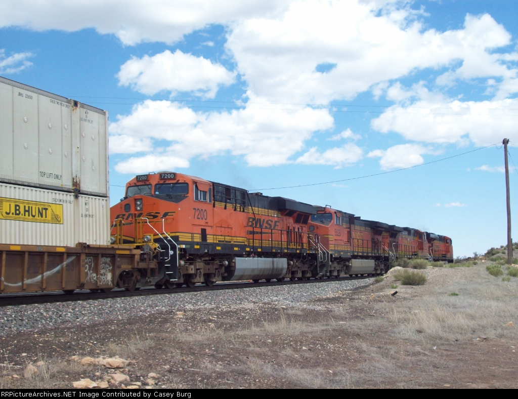 BNSF 7200